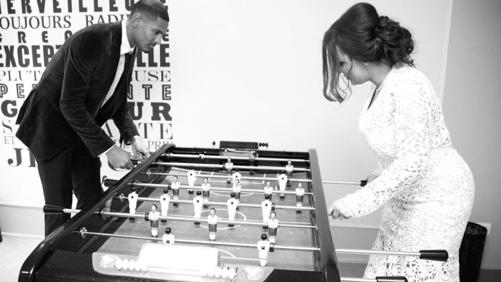 "Es repräsentiert uns sehr gut": Priscilla und Sebastien Haller zocken ...