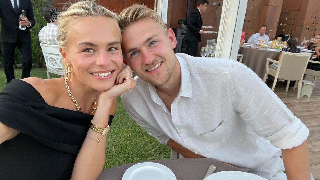 Annekee Molenaar und Matthijs de Ligt feiern ihre Liebe