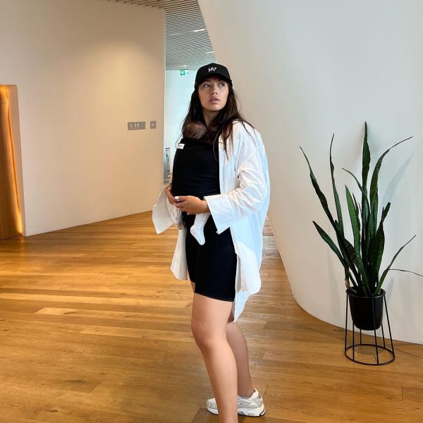 Shalimar Heppner und David Alaba feuern Real Madrids Basketballer an